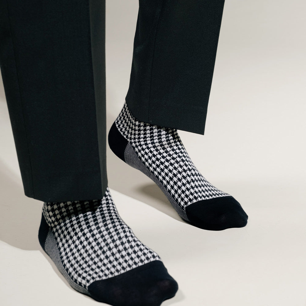 The Comfort and Versatility of 100% Cotton Socks for Men | Ethicrue